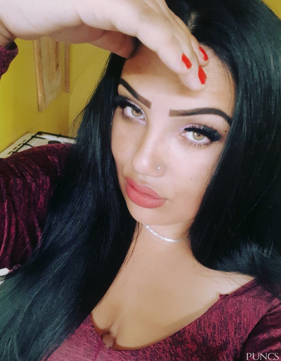 Puncs.hu | Ketrin egy 25 éves Sugar Baby, lakhelye Szekszárd